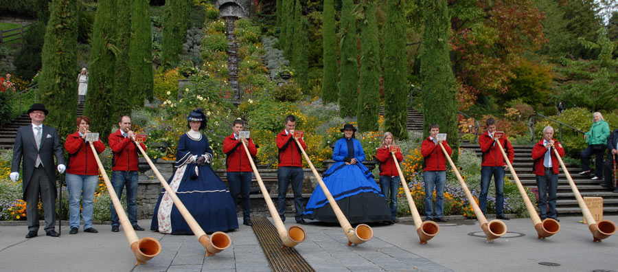 wDSC_0121-swisswood-mainau-m-tracht-xxxxx | Swiss Wanderlust