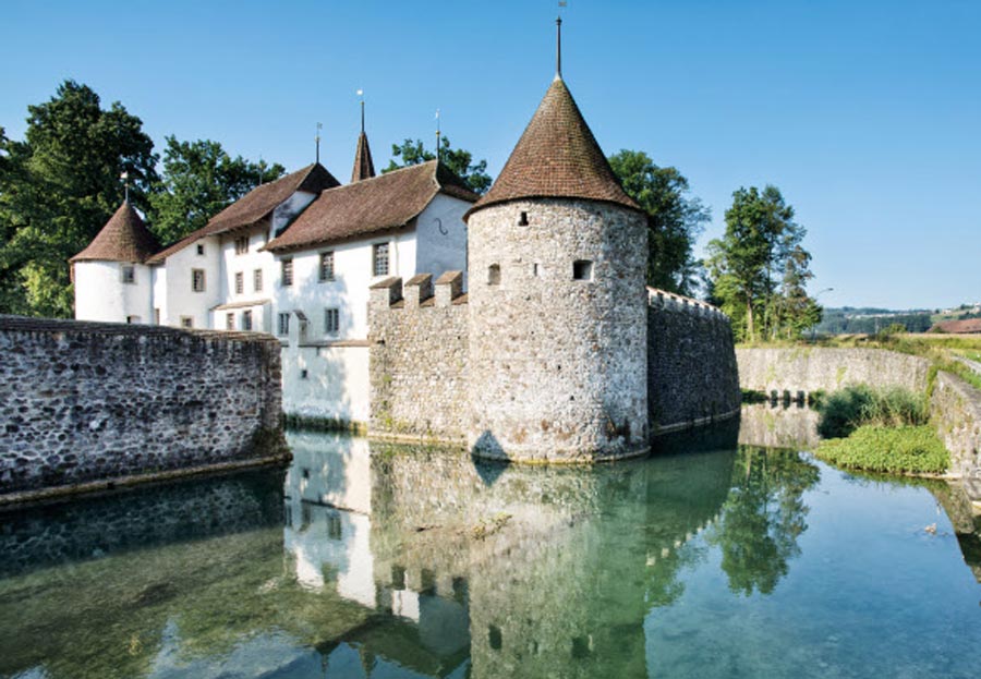 Water Castle Hallwyl: opera under the stars | Swiss Wanderlust